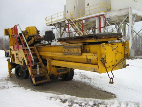 RUSSELL LINER HANDLER - Nelson Machinery & Equipment Ltd.