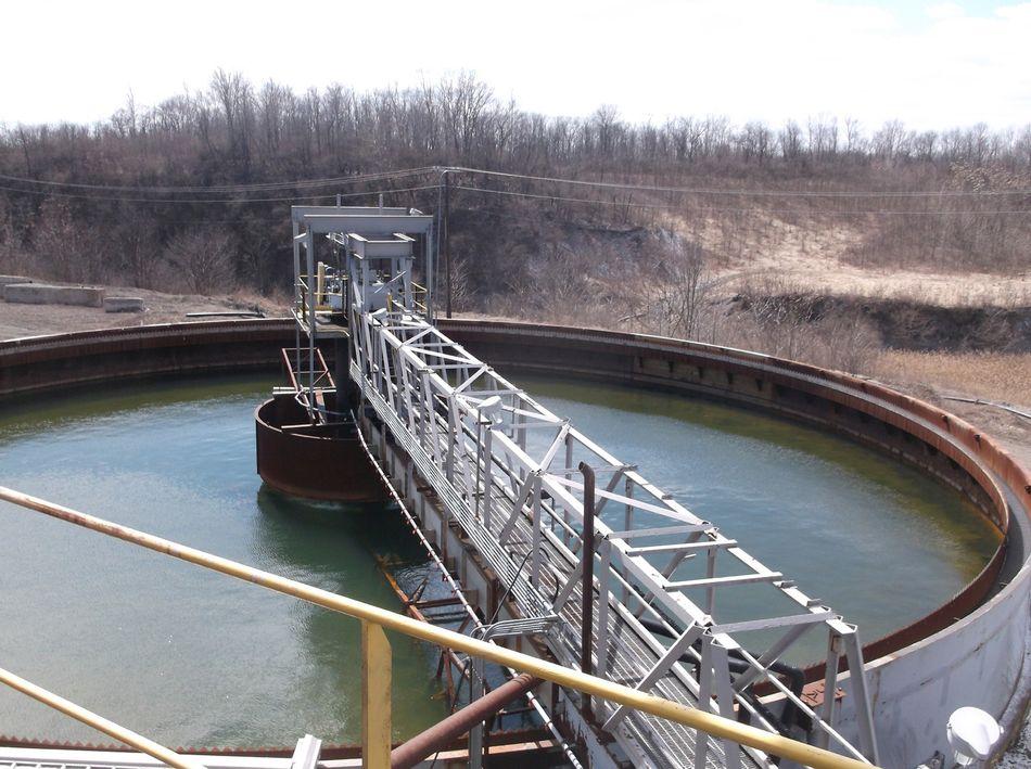 150' DIA. DENVER CENTER PIER THICKENER - Nelson Machinery & Equipment Ltd.