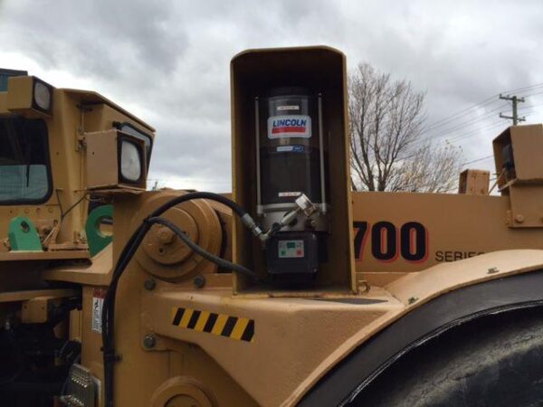 R1700 SERIES II UNDERGROUND LOADERS - Nelson Machinery & Equipment Ltd.