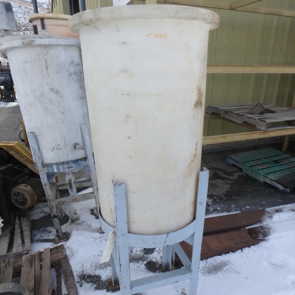 20" DIA. X 36" PLASTIC 55 GALLON TANKS - Nelson Machinery & Equipment Ltd.