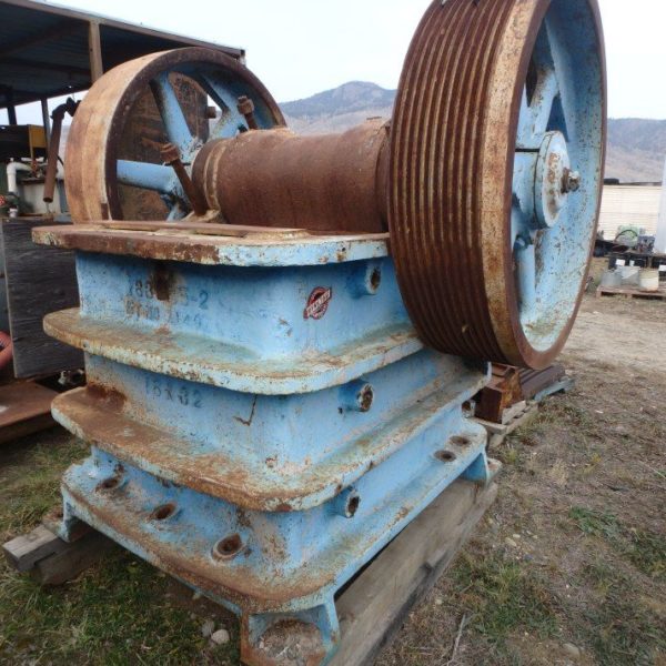 18" x 32" Telsmith Type B Jaw Crusher - Nelson Machinery & Equipment