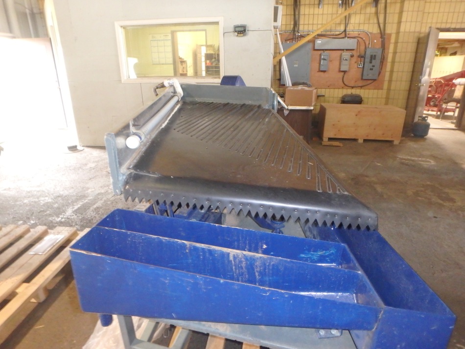 2' X 4' DEISTER 15S SUPER DUTY DIAGONAL DECK CONCENTRATING TABLE ...