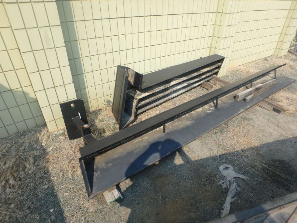 6' x 15' Deister Concentrating Table - Nelson Machinery & Equipment Ltd.