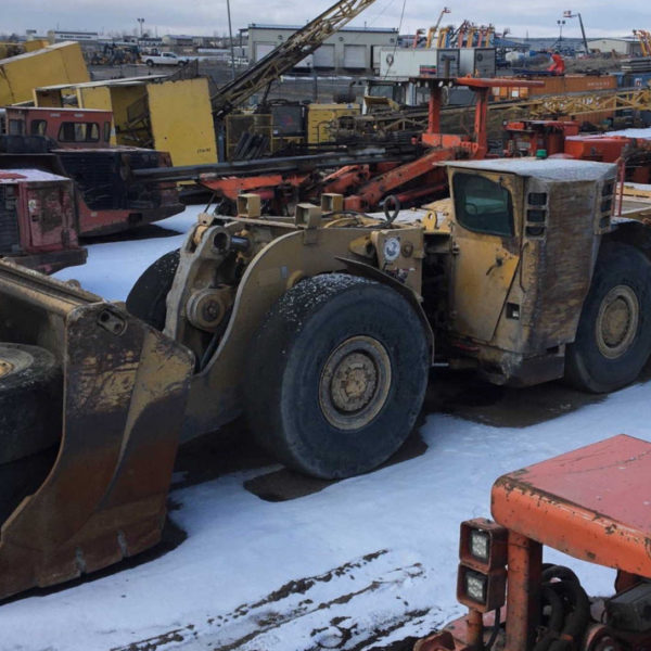 Cat R1600G Scooptrams - Nelson Machinery & Equipment Ltd.