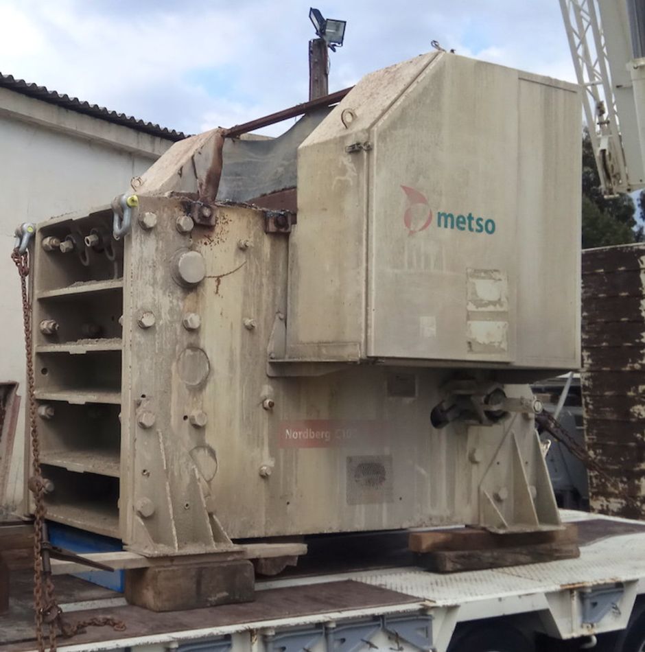 30" X 40" Metso C100 Jaw Crusher - Nelson Machinery & Equipment Ltd.