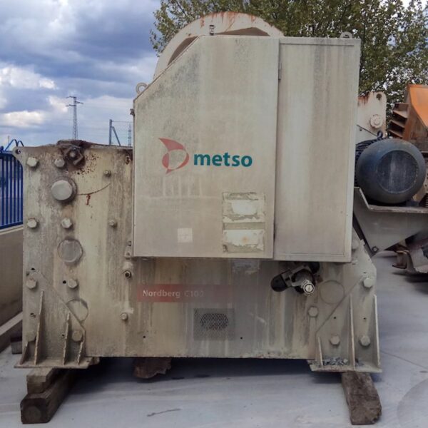 30" X 40" Metso C100 Jaw Crusher - Nelson Machinery & Equipment Ltd.