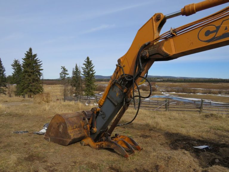 Case 9030B Excavator - Nelson Machinery & Equipment Ltd.