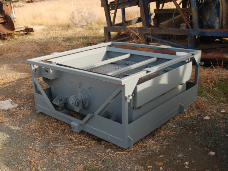 5' x 4' Horizontal Single Deck Screen - Nelson Machinery & Equipment Ltd.