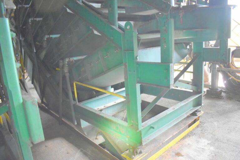 Derrick 5 Deck Stack Sizers - Nelson Machinery & Equipment Ltd.