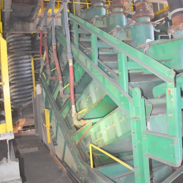 Derrick 5 Deck Stack Sizers - Nelson Machinery & Equipment Ltd.