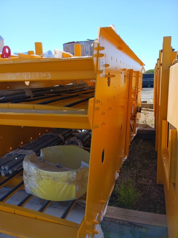 6' X 20' Weir Trio Three Deck Inclined Screen - Nelson Machinery