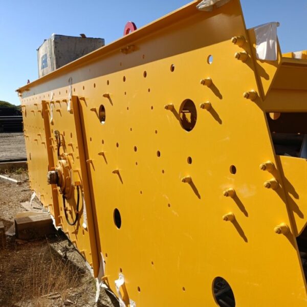 6' X 20' Weir Trio Three Deck Inclined Screen - Nelson Machinery