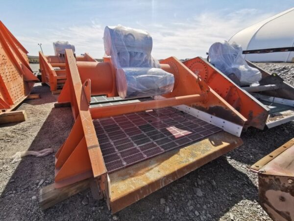 8' X 16' Single Deck Vibrating Screen - Nelson Machinery