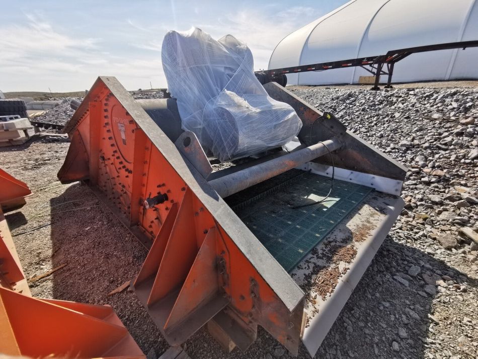 8' X 16' Single Deck Vibrating Screen - Nelson Machinery