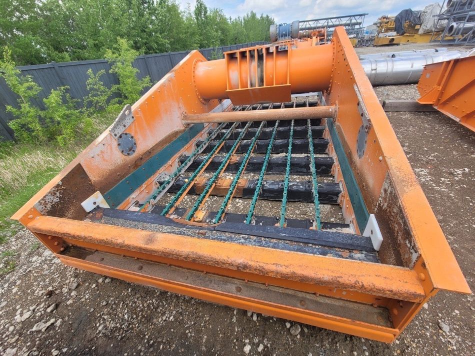 8' X 16' Single Deck Vibrating Screen - Nelson Machinery