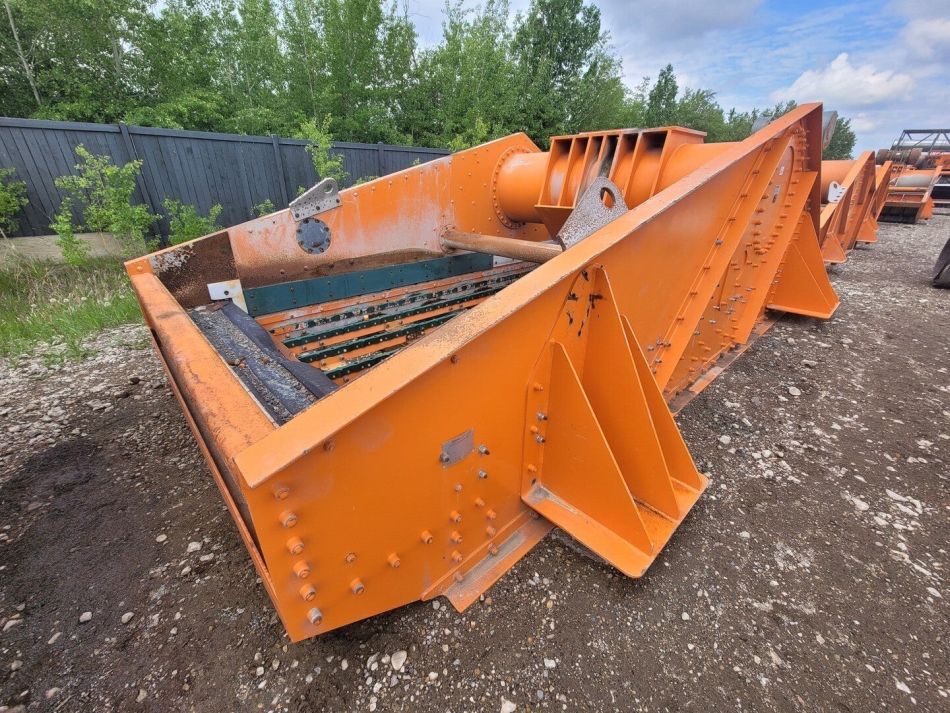 8' X 16' Single Deck Vibrating Screen - Nelson Machinery