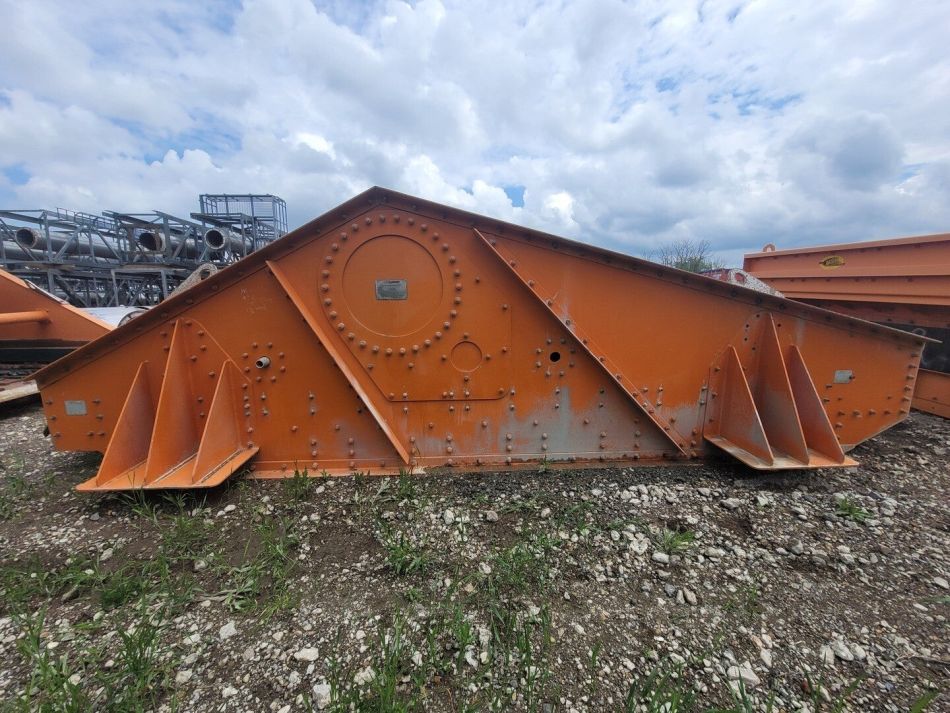 8' X 16' Single Deck Vibrating Screen - Nelson Machinery