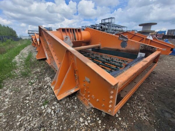 8' X 16' Single Deck Vibrating Screen - Nelson Machinery