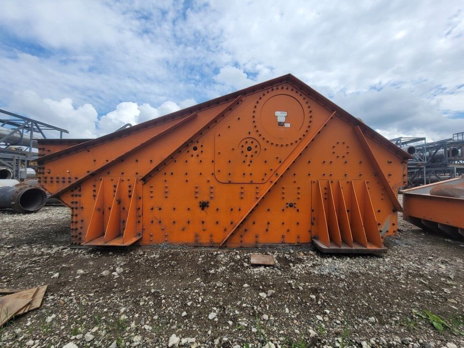 8' x 16' Double Deck Vibrating Screen - Nelson Machinery