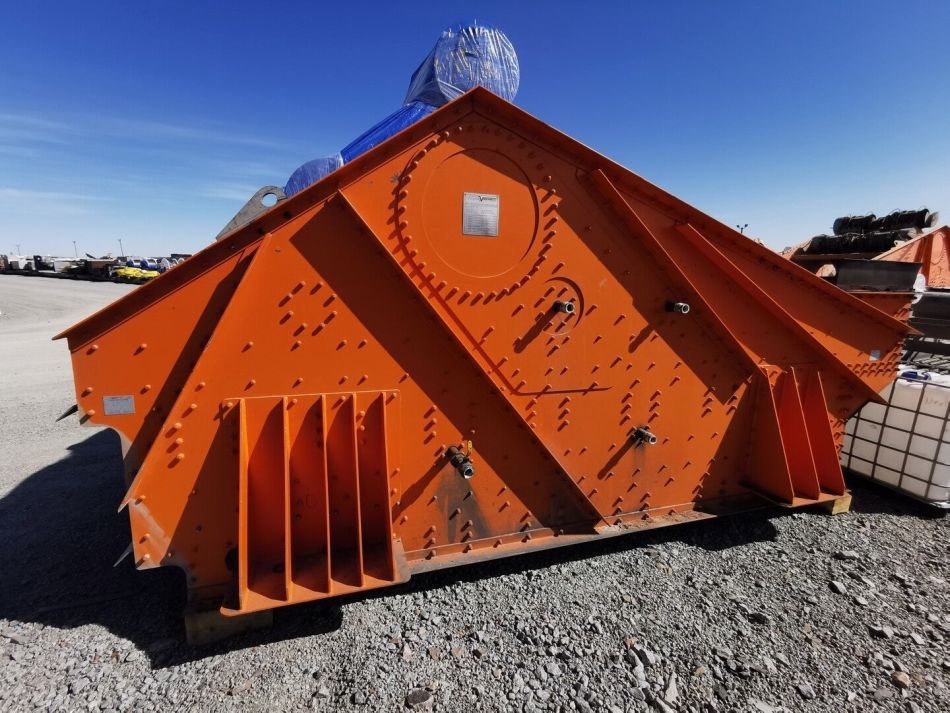 8' x 16' Double Deck Vibrating Screen - Nelson Machinery