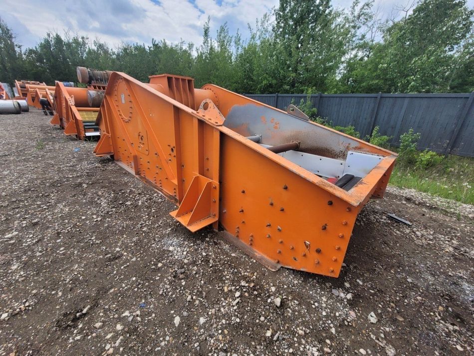 6' X 16' Horizontal Vibrating Screen - Nelson Machinery