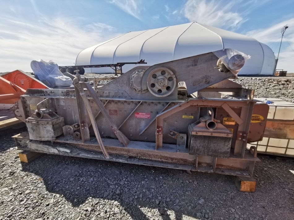 7' X 14' Heavy duty Horizontal Vibrating Screen - Nelson Machinery