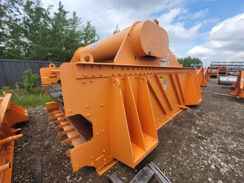8' x 16' Deister Vibrating Screen TFO-2816 - Nelson Machinery
