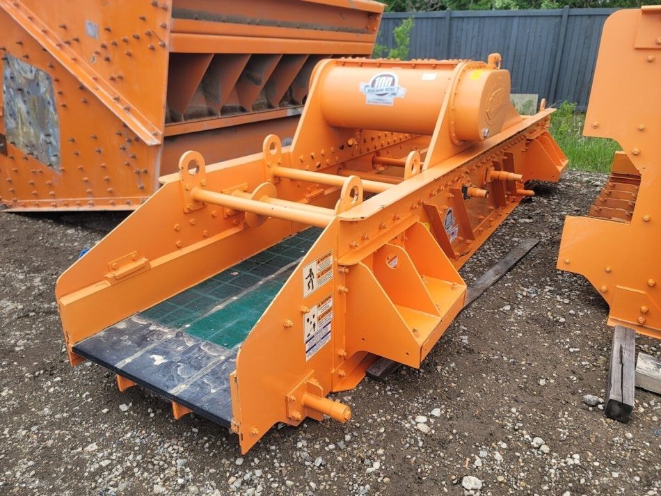 3' X 16' Deister Vibrating Screen TFO-1316 - Nelson Machinery