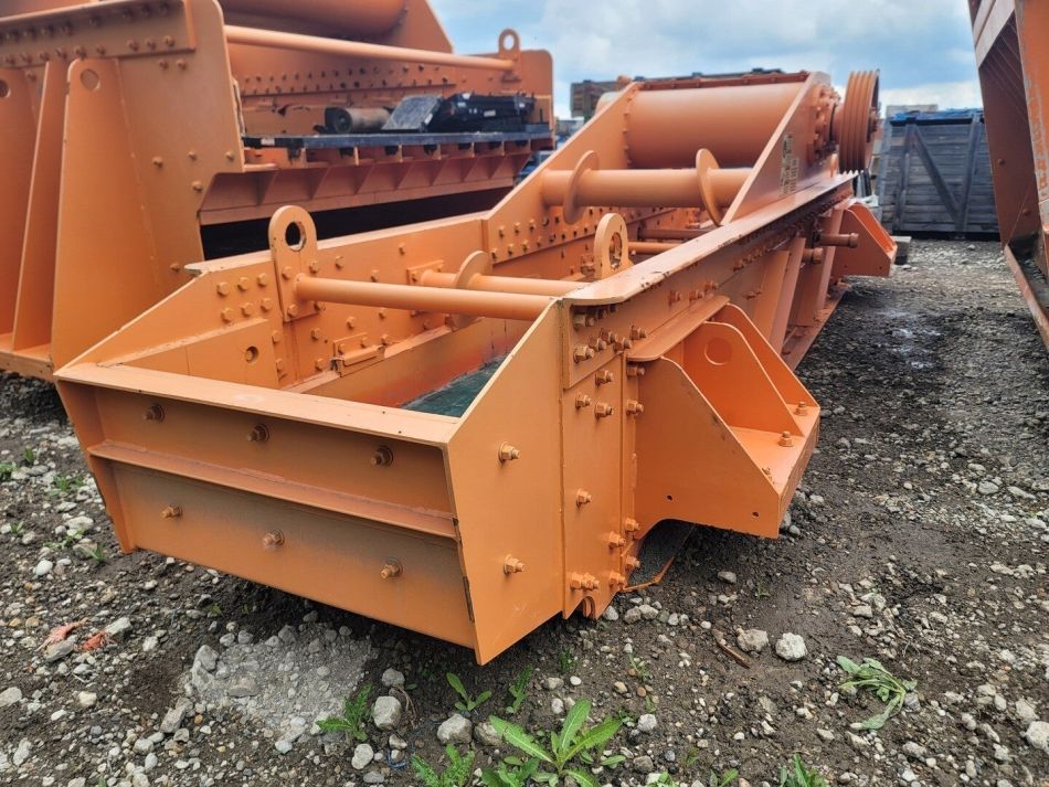 3' X 16' Deister Vibrating Screen TFO-1316 - Nelson Machinery