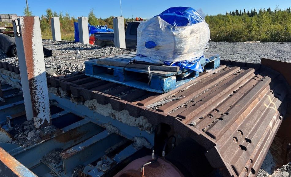 6' x 28' Metso Apron Feeder - Nelson Machinery & Equipment Ltd.