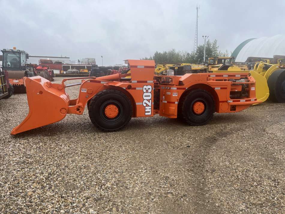 Sanvik LH203 Loader - Nelson Machinery & Equipment Ltd.