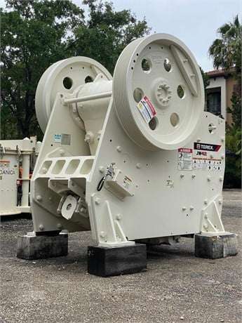 30" X 42" Cedarapids JW42 Hydraulic Jaw Crusher - Nelson Machinery & Equipment Ltd.