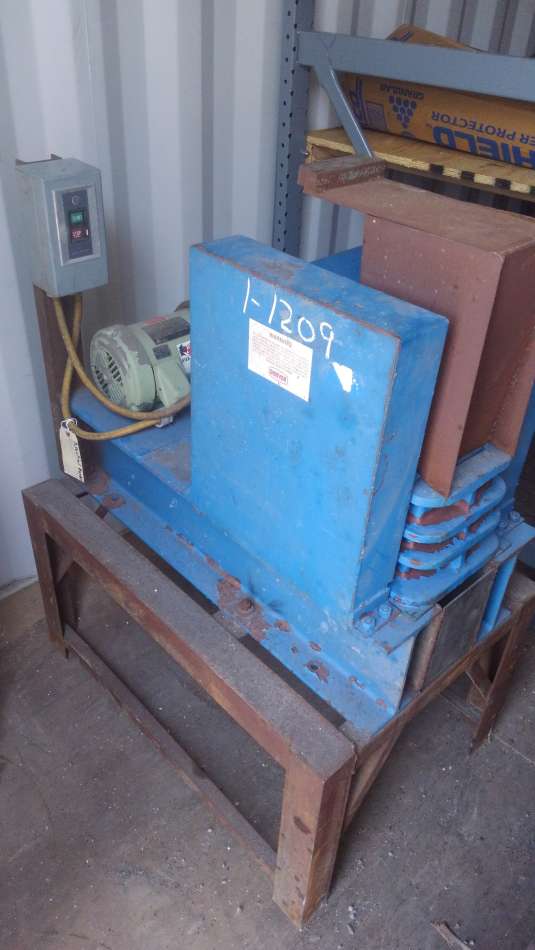3" X 4" DENVER LAB JAW CRUSHER - Nelson Machinery & Equipment Ltd.