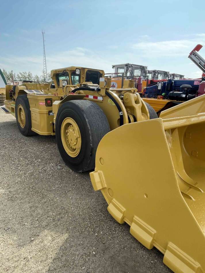 Caterpillar R1300G Loader- Nelson Machinery & Equipment Ltd.