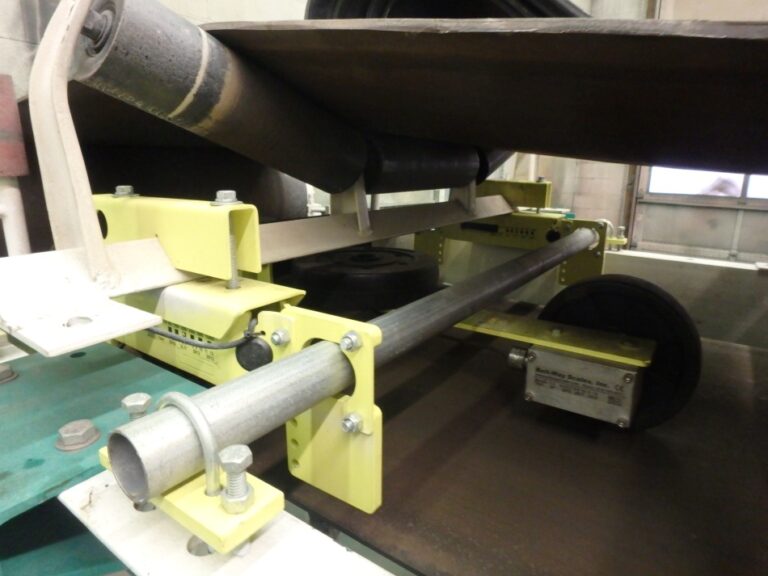 32" X 8' MOTION METRICS CONVEYOR WITH BELTWAY SCALE - Nelson Machinery ...